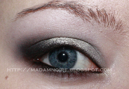 Madam Noire Makeup Studio: Tutorial: Silver smoke