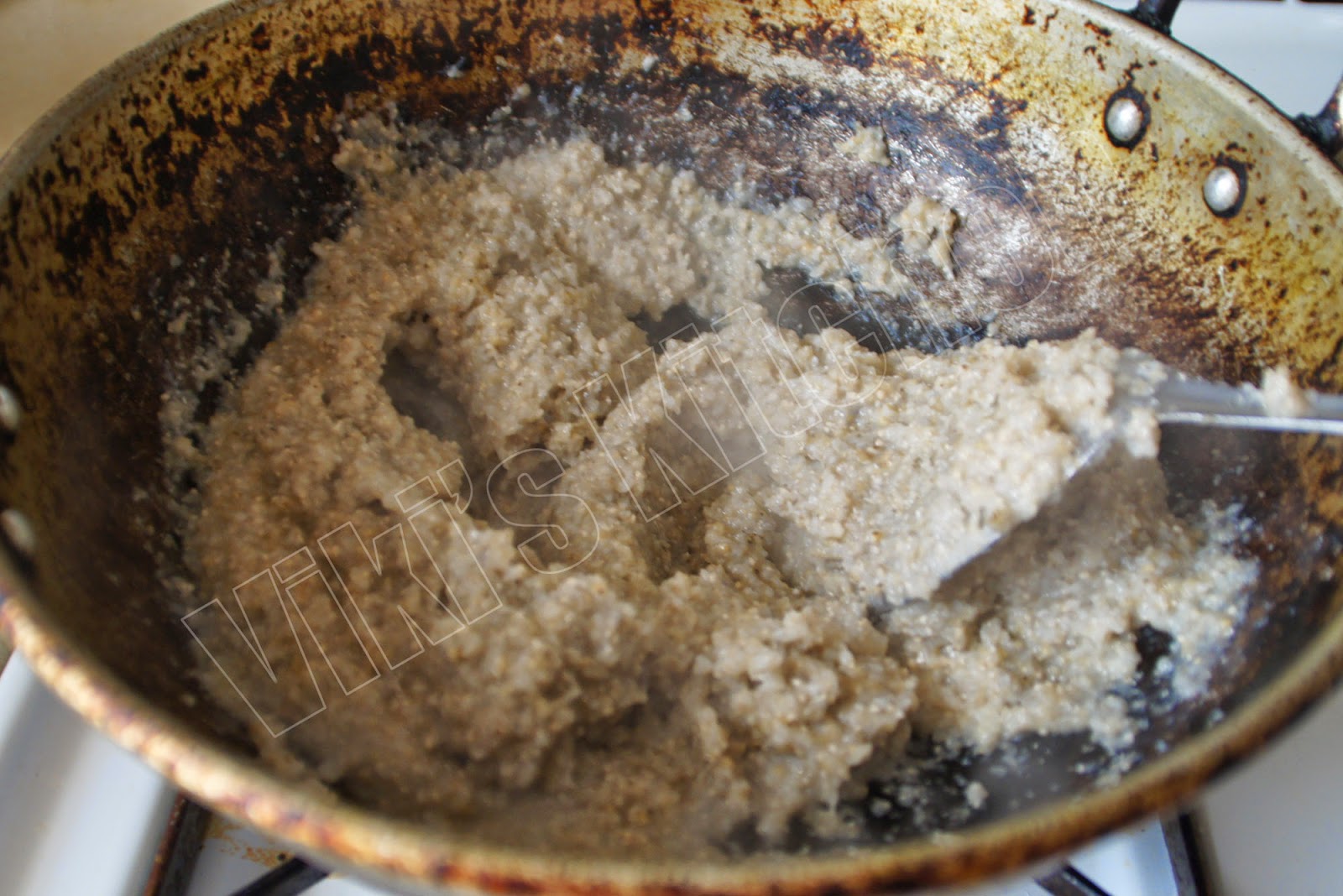 Viki 's Kitchen: Kambu koozh