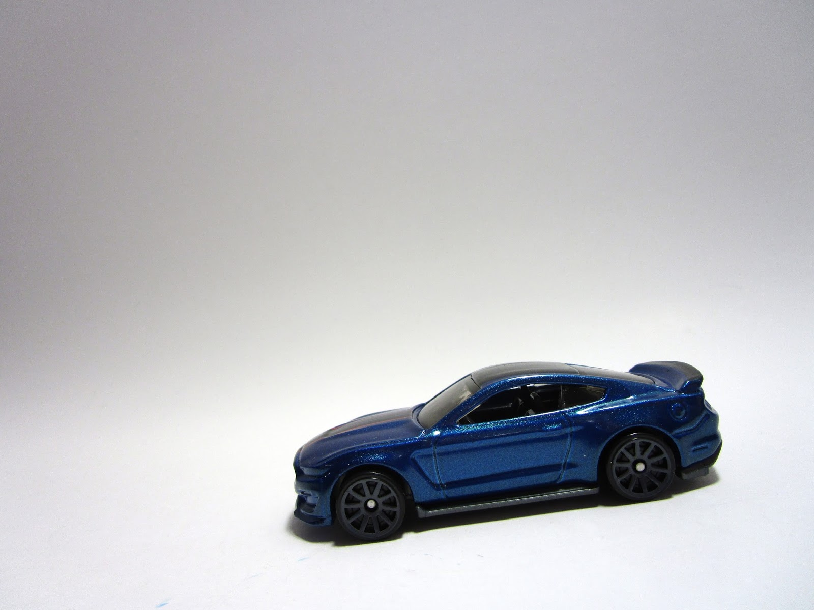 Blue Looks Good on You! Hot Wheels Liquid Blue Mainlines | All About Cars