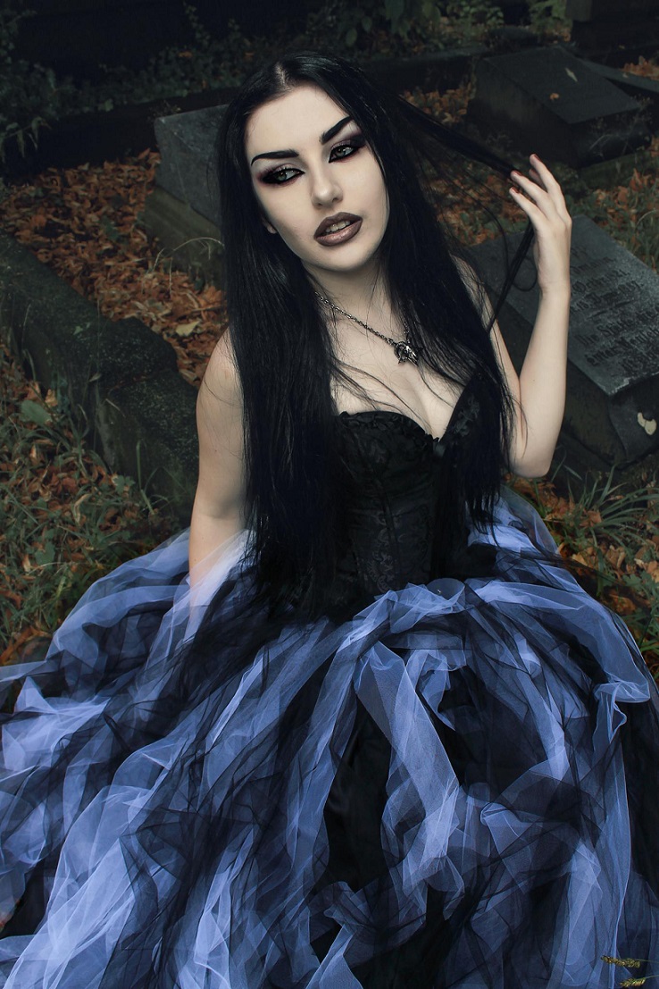 OFFICIAL DEVILNIGHT BLOG: Review: collaboration with Baph O Witch