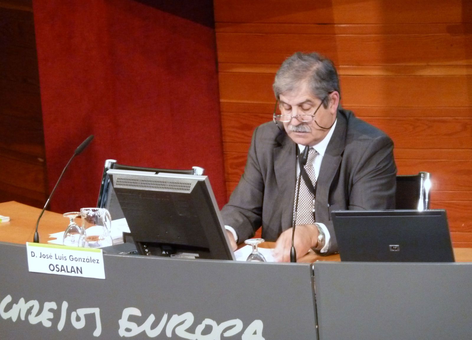 El Faro de la Seguridad: La Prevención de Accidentes Laborales en los ...