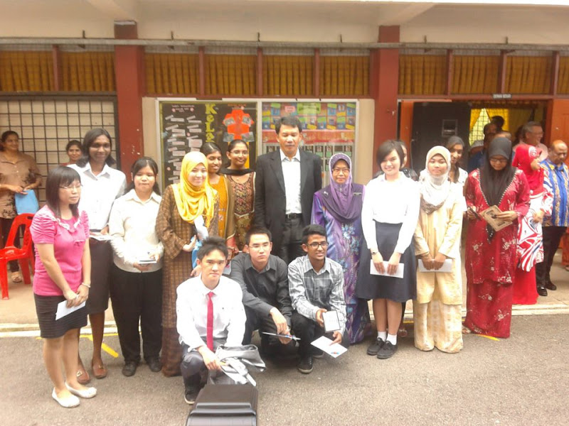 .Monologue.: Majlis Anugerah Kecemerlangan SMK DMS. (DI SEBALIK TABIR)