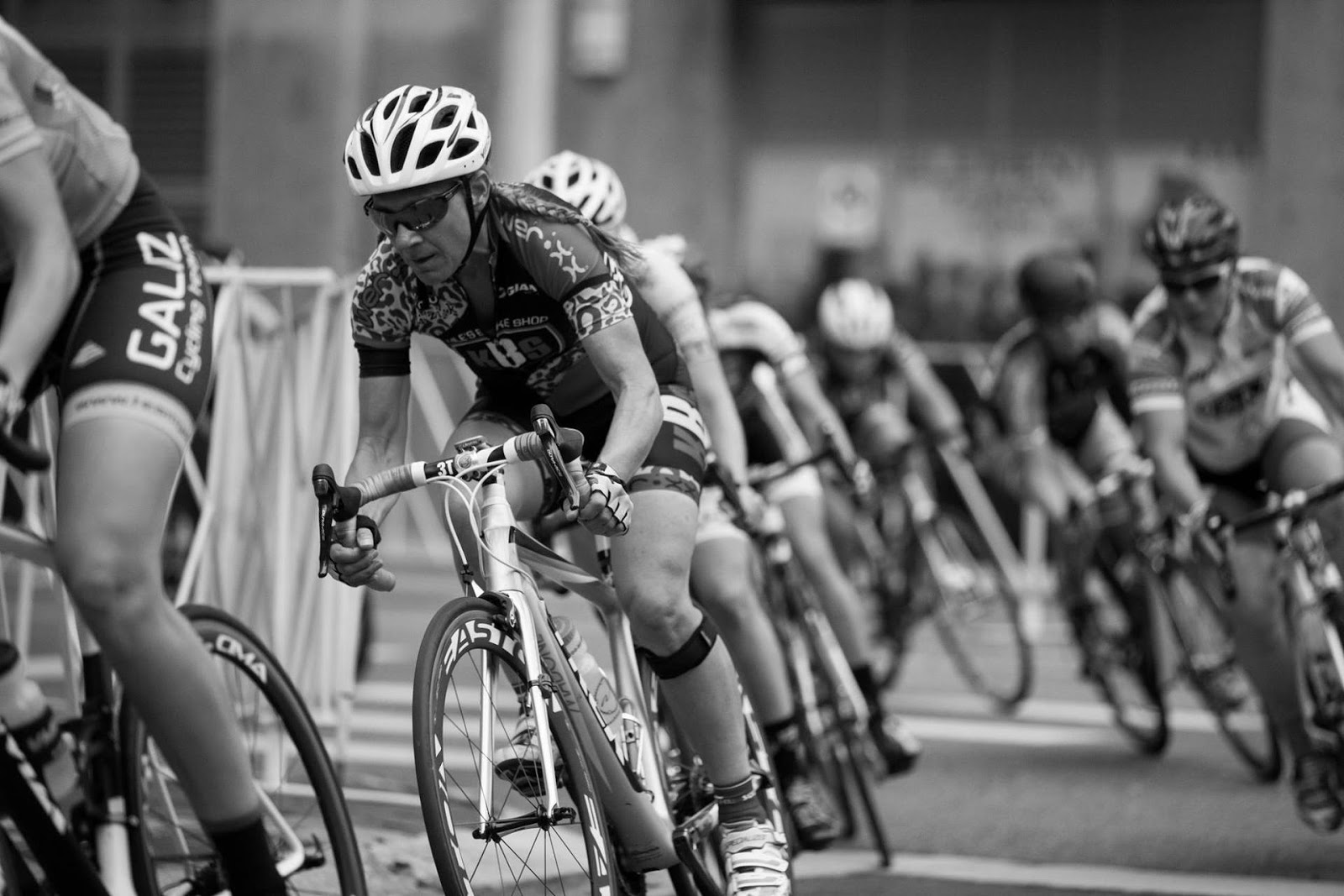 Hunter Allen Power Blog: The Beauty of Women’s Cycling