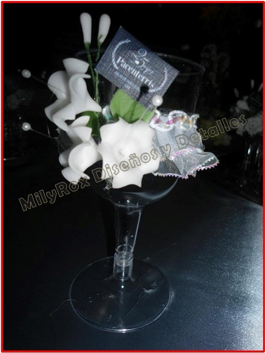 MilyRox Diseños y Detalles: Copas Acrilicas Decoradas - Recuerdos Para ...