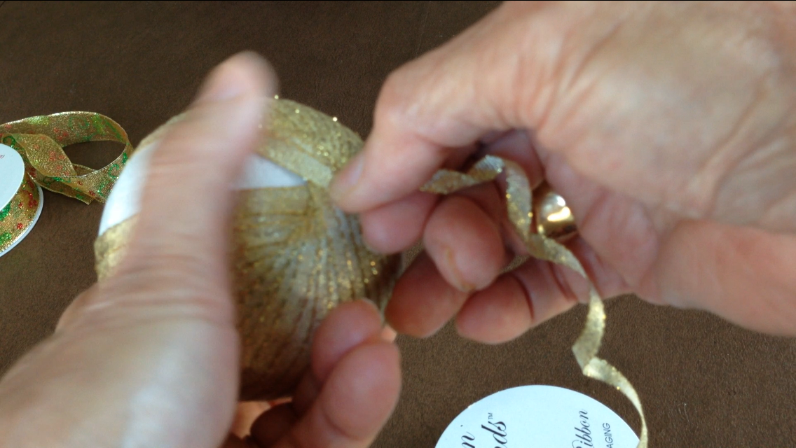 Purple Hues and Me: Easy to Make DIY Ribbon Wrapped Ornament