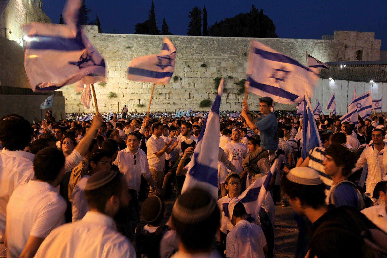 Israel Matzav: Why Israelis are so darned happy