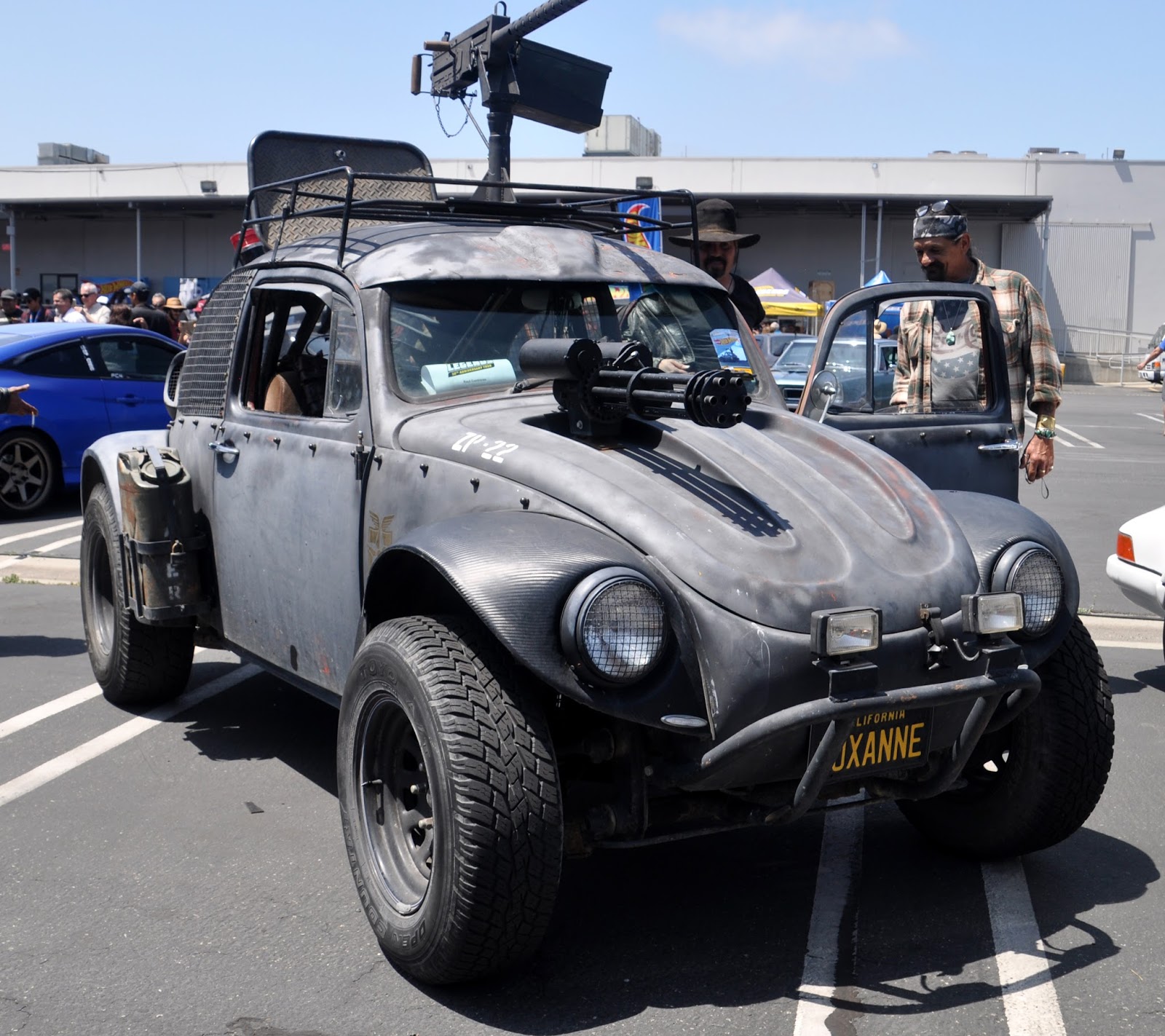 Just A Car Guy: Roxanne, the mad maxxed VW bug