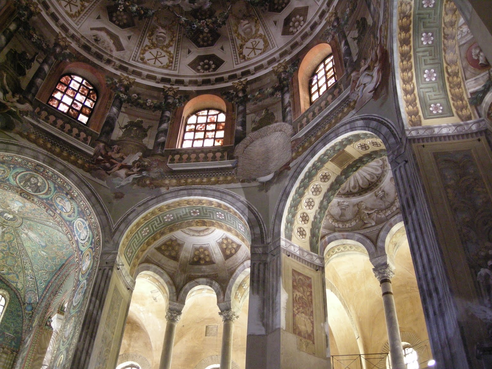 Cathedrals and Crocodiles: Ravenna: the Squinches at San Vitale