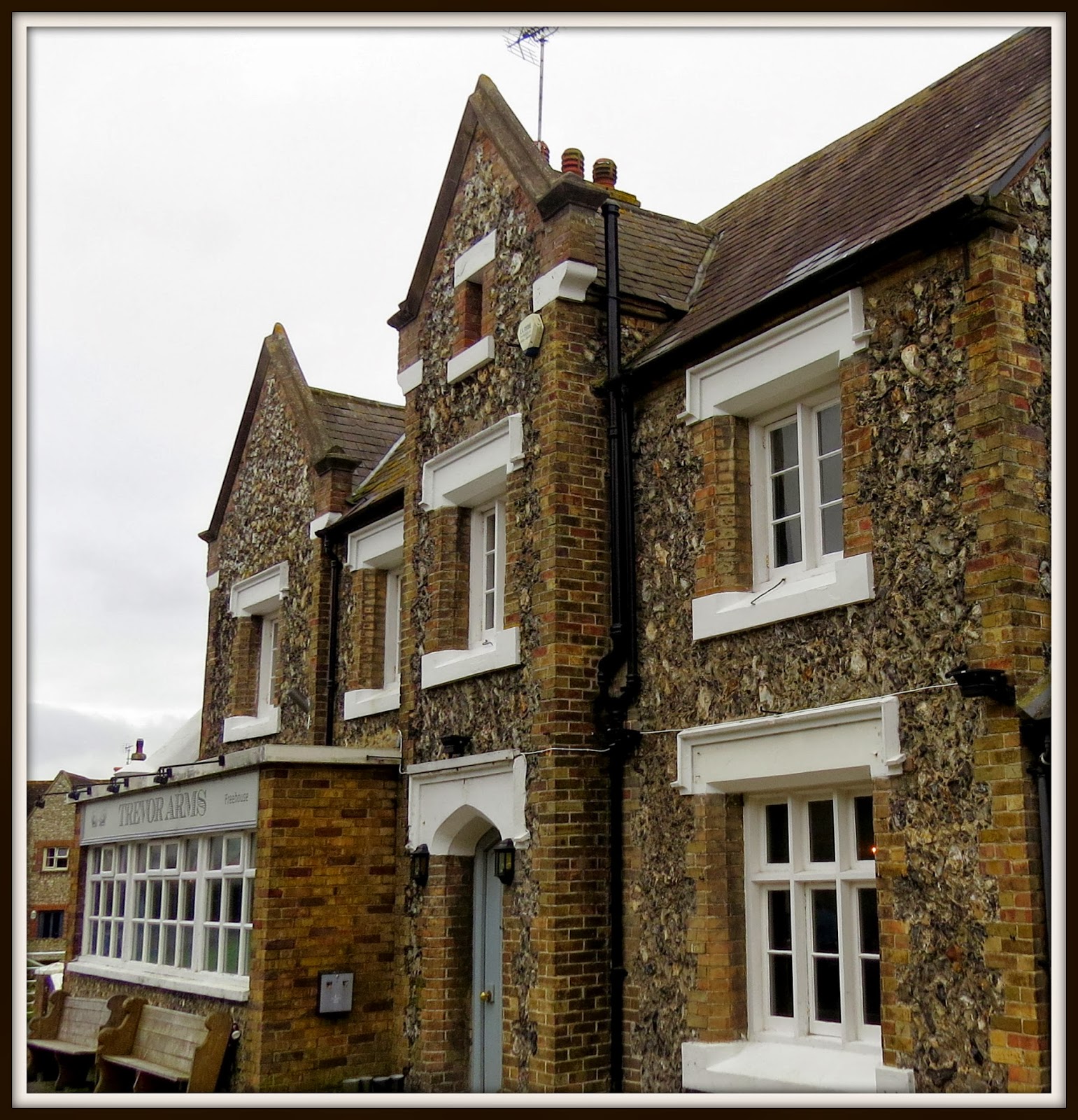 Grandma P's Ramblings Through Life: Glynde and Beddingham Hill. Part 1.