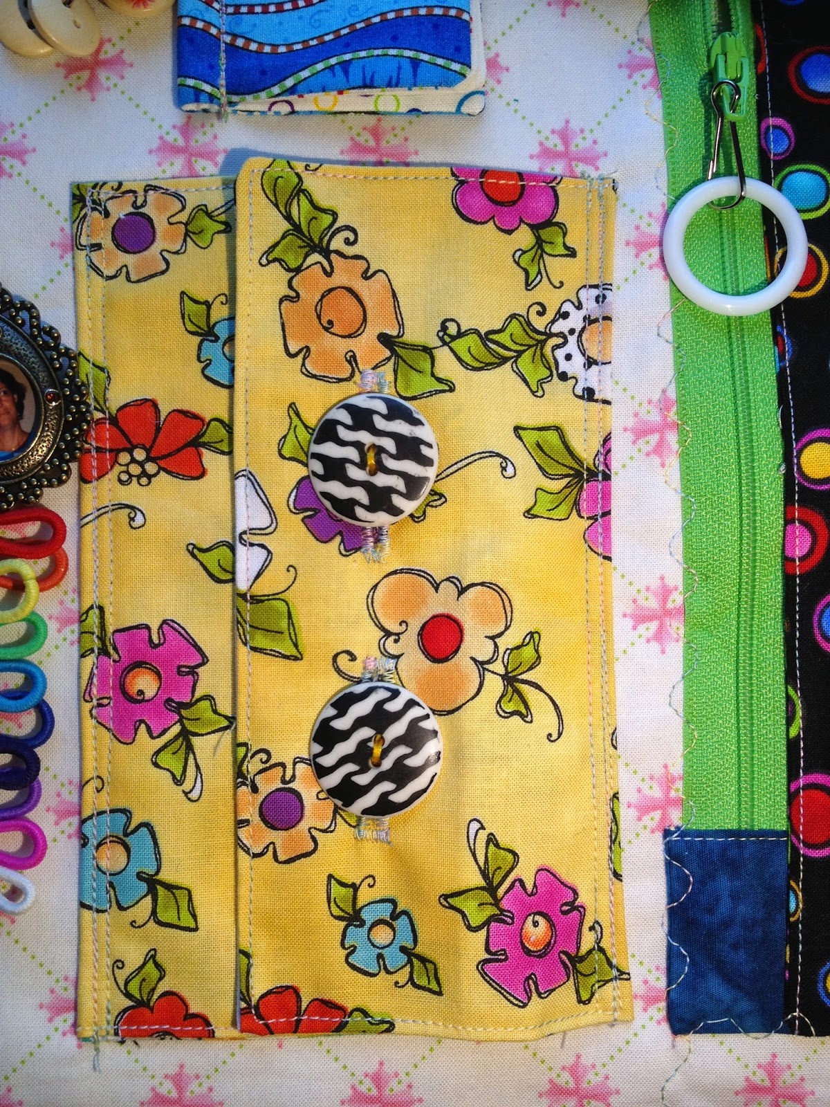 Susan's Quilt Creations: Fidget Fun Mats