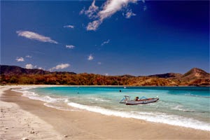 BeyKhansaa Tour Travel: Pantai Maluk Sumbawa Indonesia
