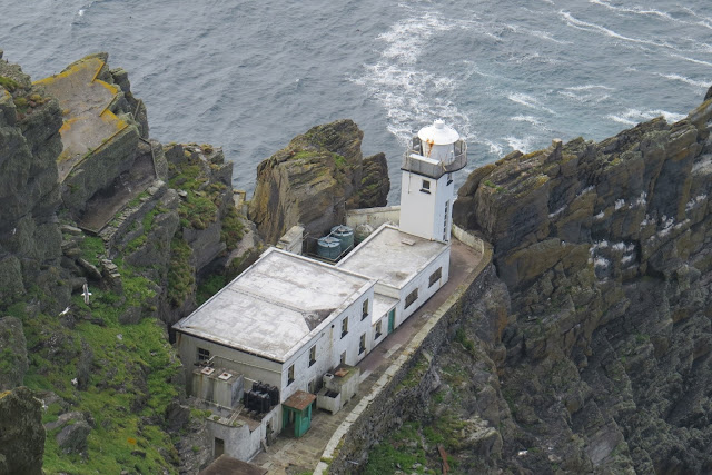 Pete's Irish Lighthouses: Skellig Michael Low Light