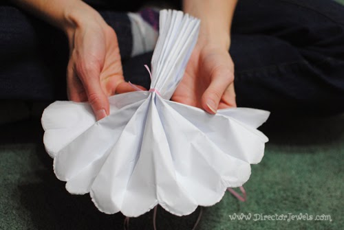 Director Jewels: Easy DIY Tissue Paper Flower Poof Decorations