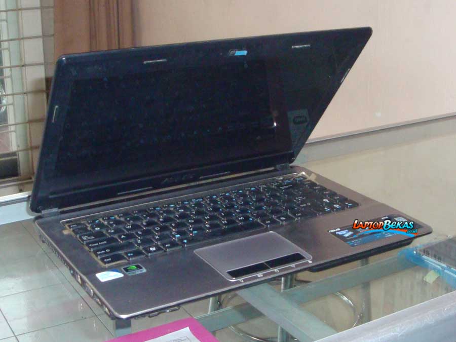 Informasi Seputar Teknologi: Daftar Harga Laptop Asus April 2013