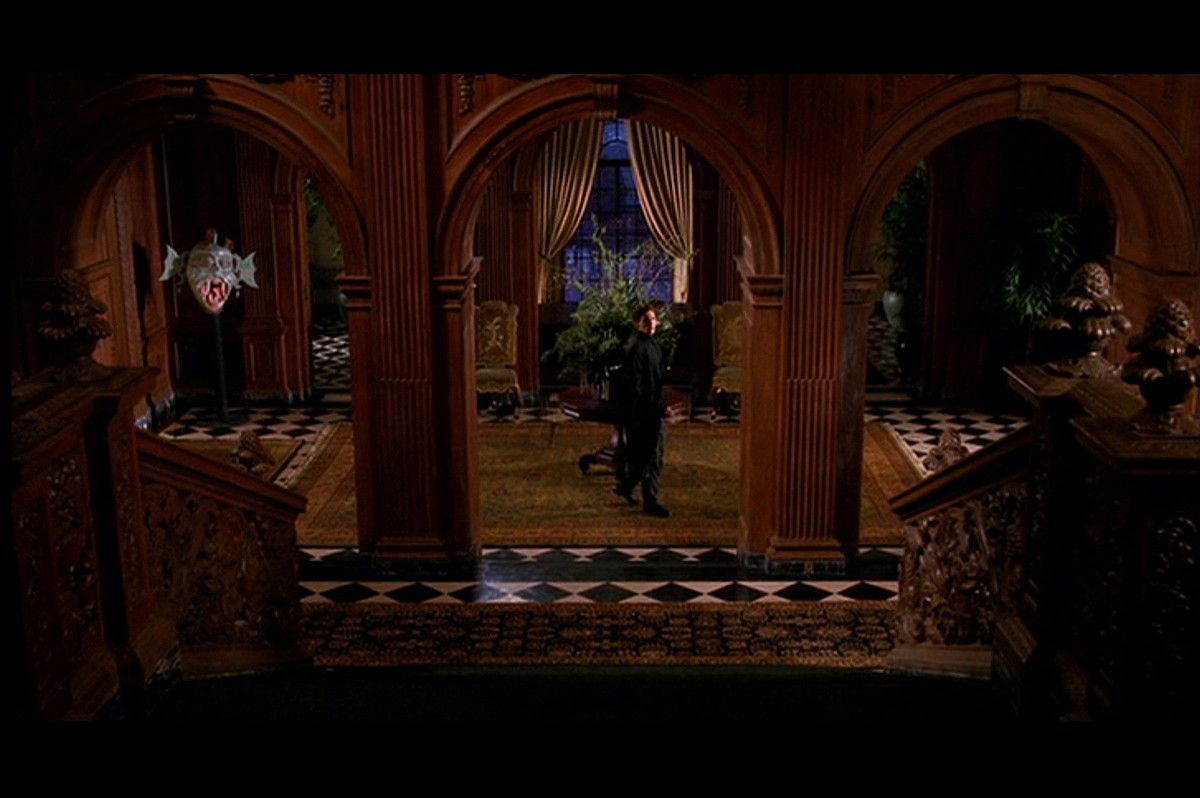 Greystone Mansion Is Opening Its Doors For The Holidays - #IHeartHollywood