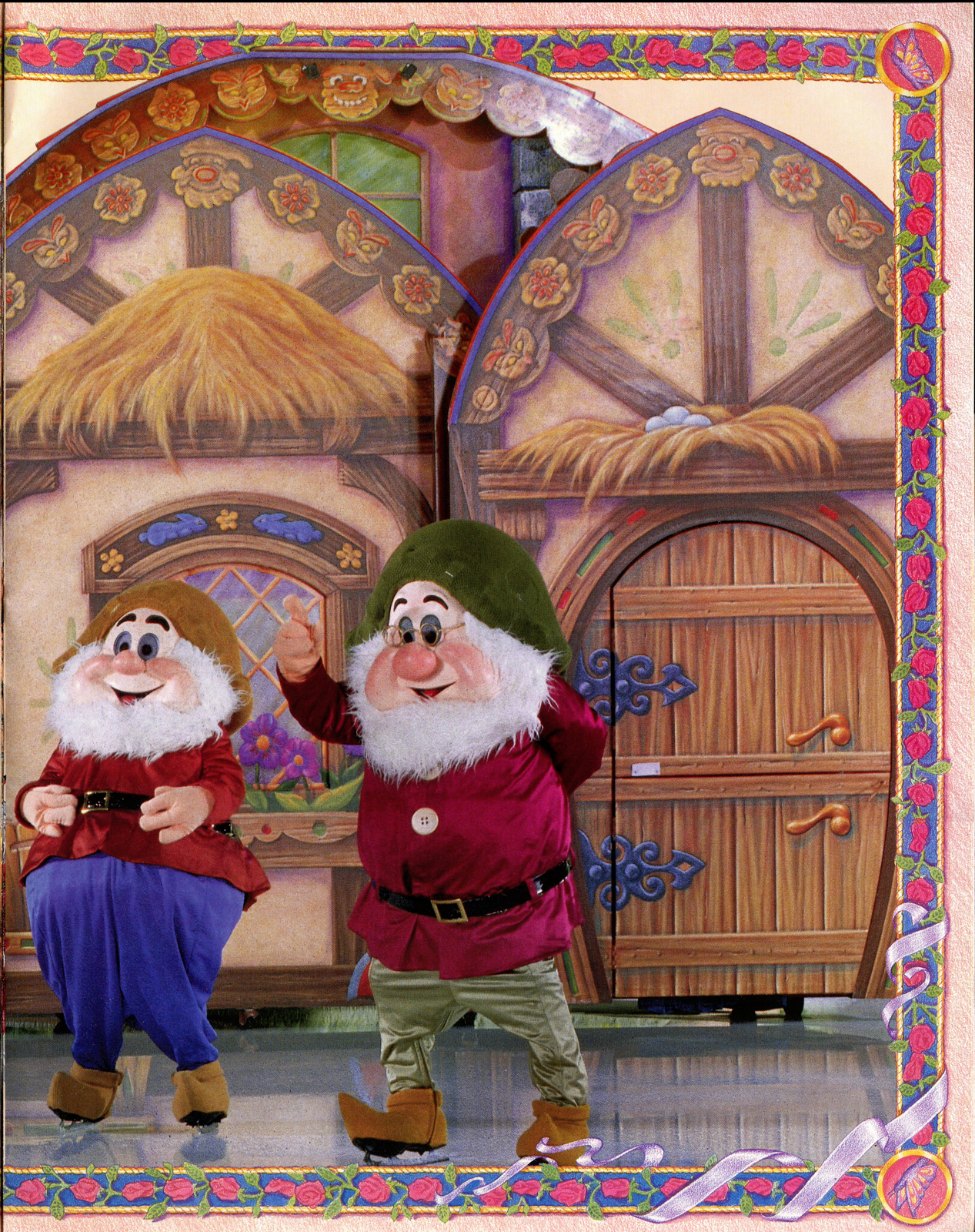 Filmic Light - Snow White Archive: Snow White on Ice - 1987 Souvenir ...