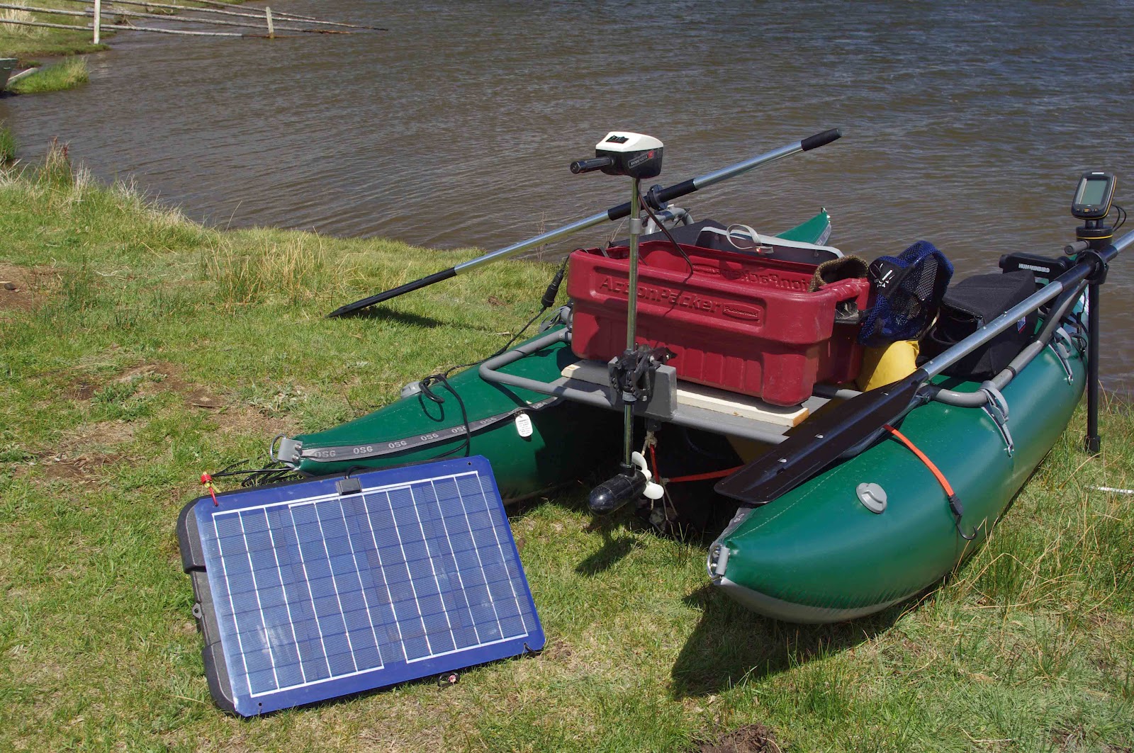 usbackroads™: Solar Powered Fishing Boat