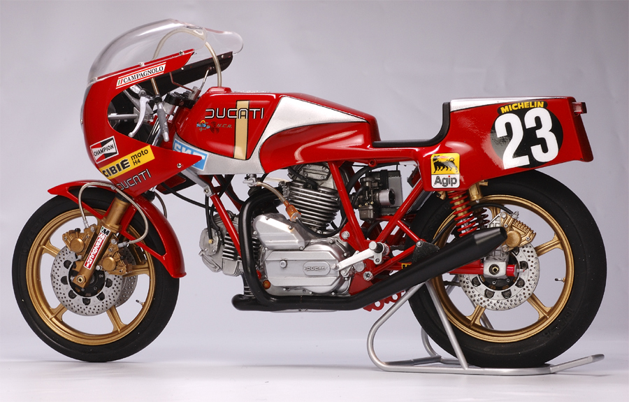 Racing Scale Models: Ducati 900 NCR Racer by Utage Factory House (Tamiya)