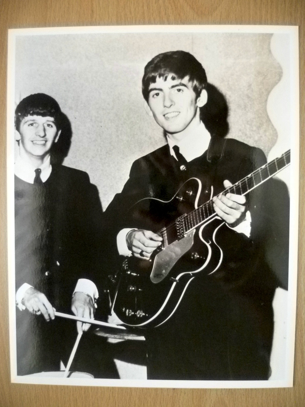Vintage Beatles pics: Ringo and George