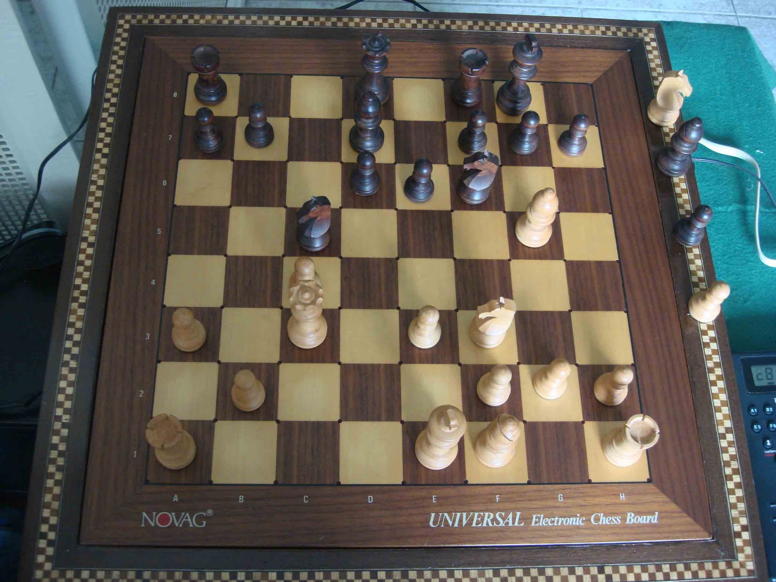 Mychess - Fidelity Electronics: Universal Chess Board