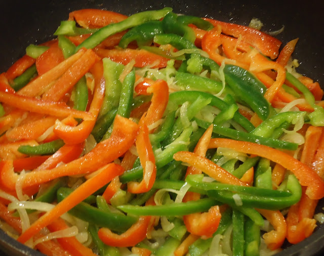 This Muslim Girl Bakes: Chicken Sizzler