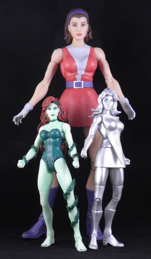 She's Fantastic: DC Universe Signature Series PLATINUM!