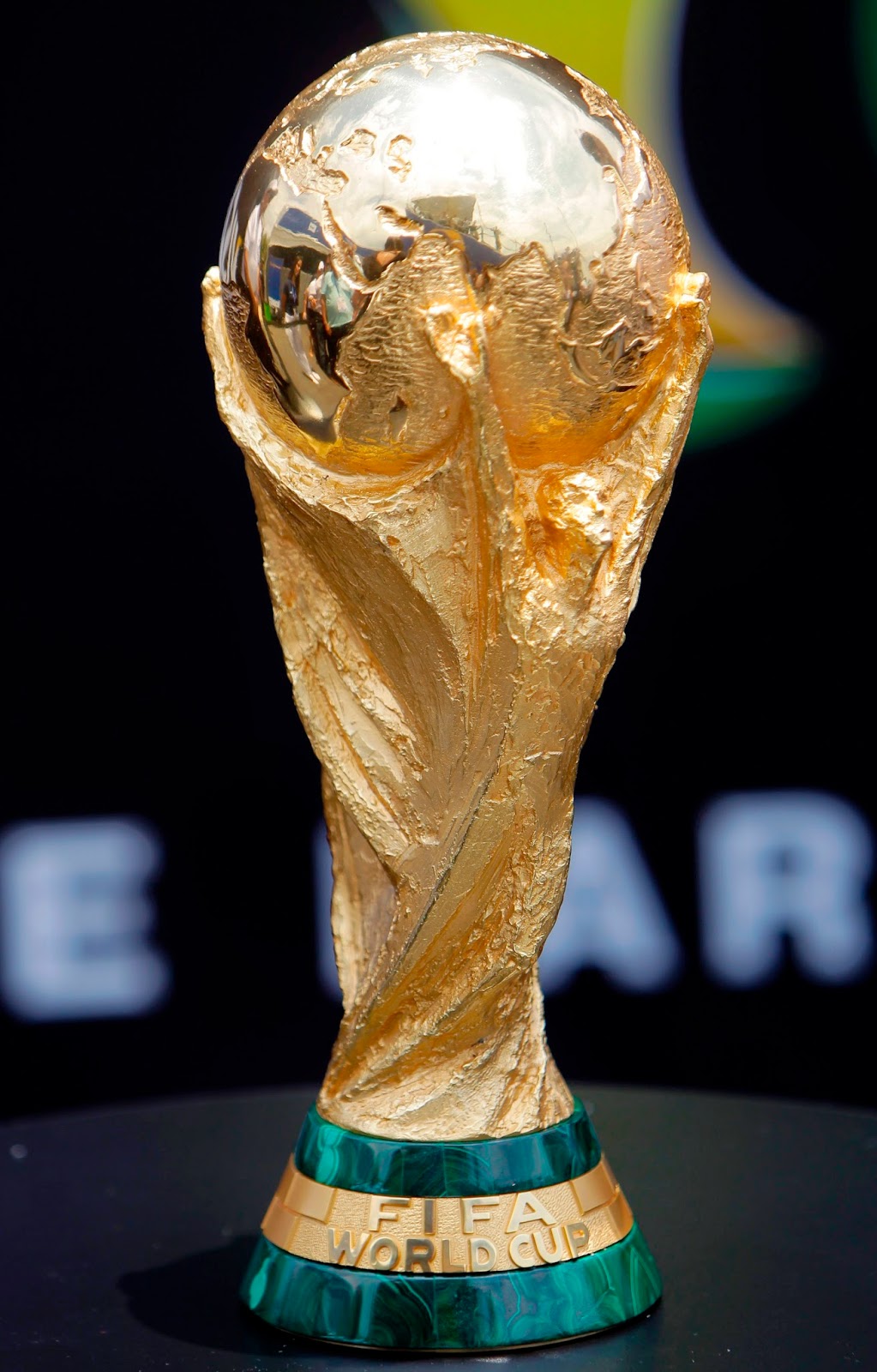 EL AMOR Y LA PASIÓN POR EL MUNDIAL: ¿SABES CUÁNTO VALE LA COPA DEL MUNDO?