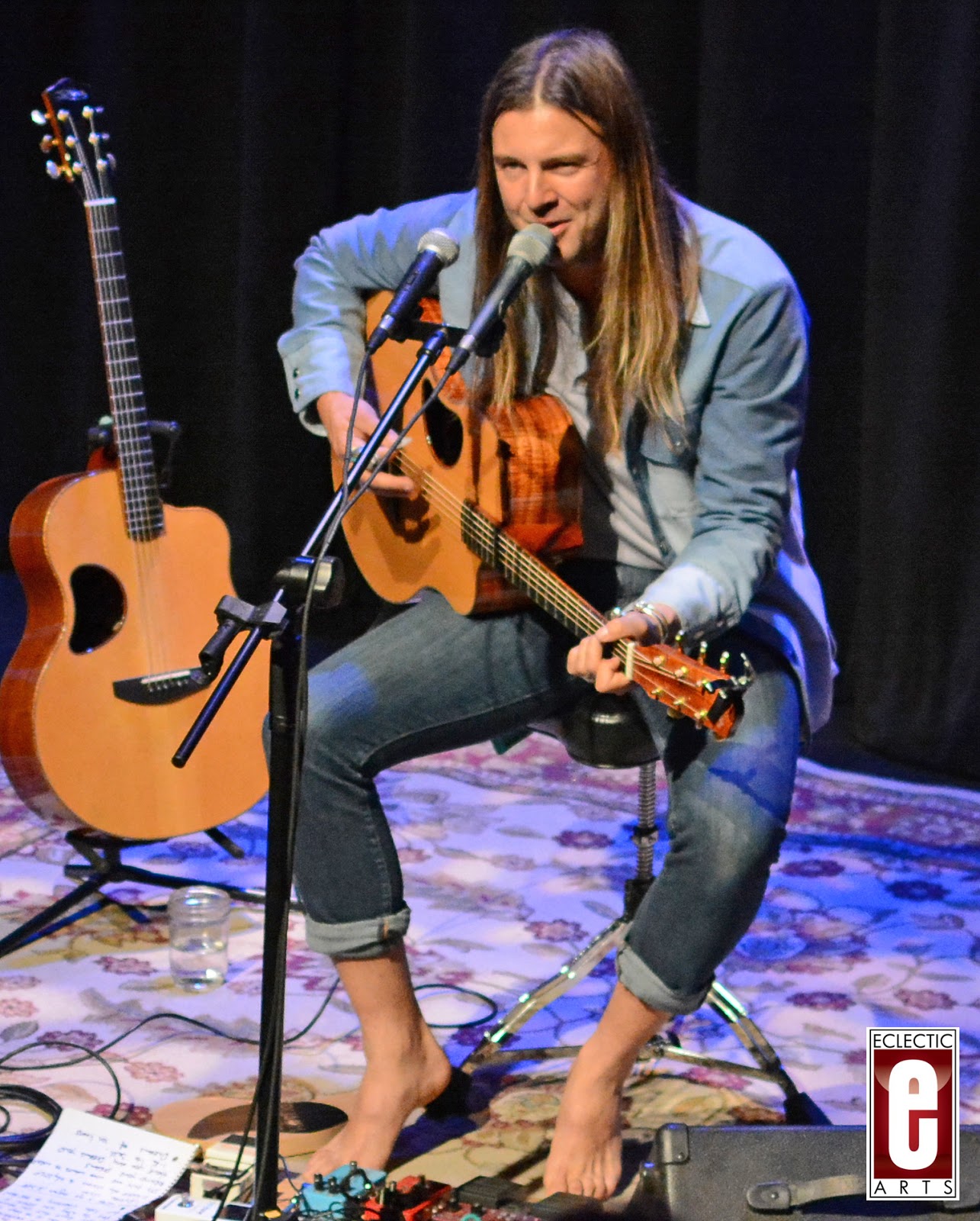 KEITH HARKIN Kicks Off "In The Round" Tour In Seattle! 3/2/18
