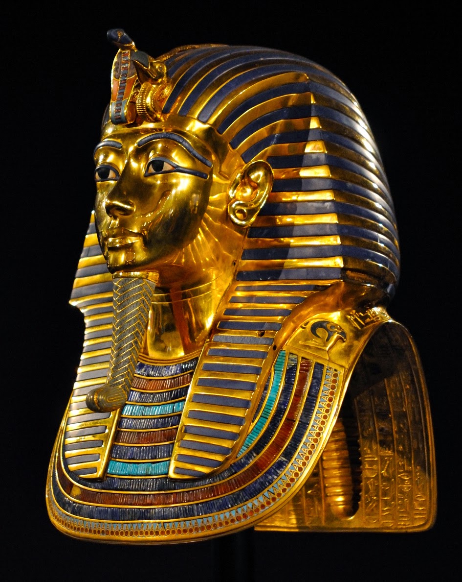 El Arte de la Orfebrería y Joyería : El Repujado en metal.