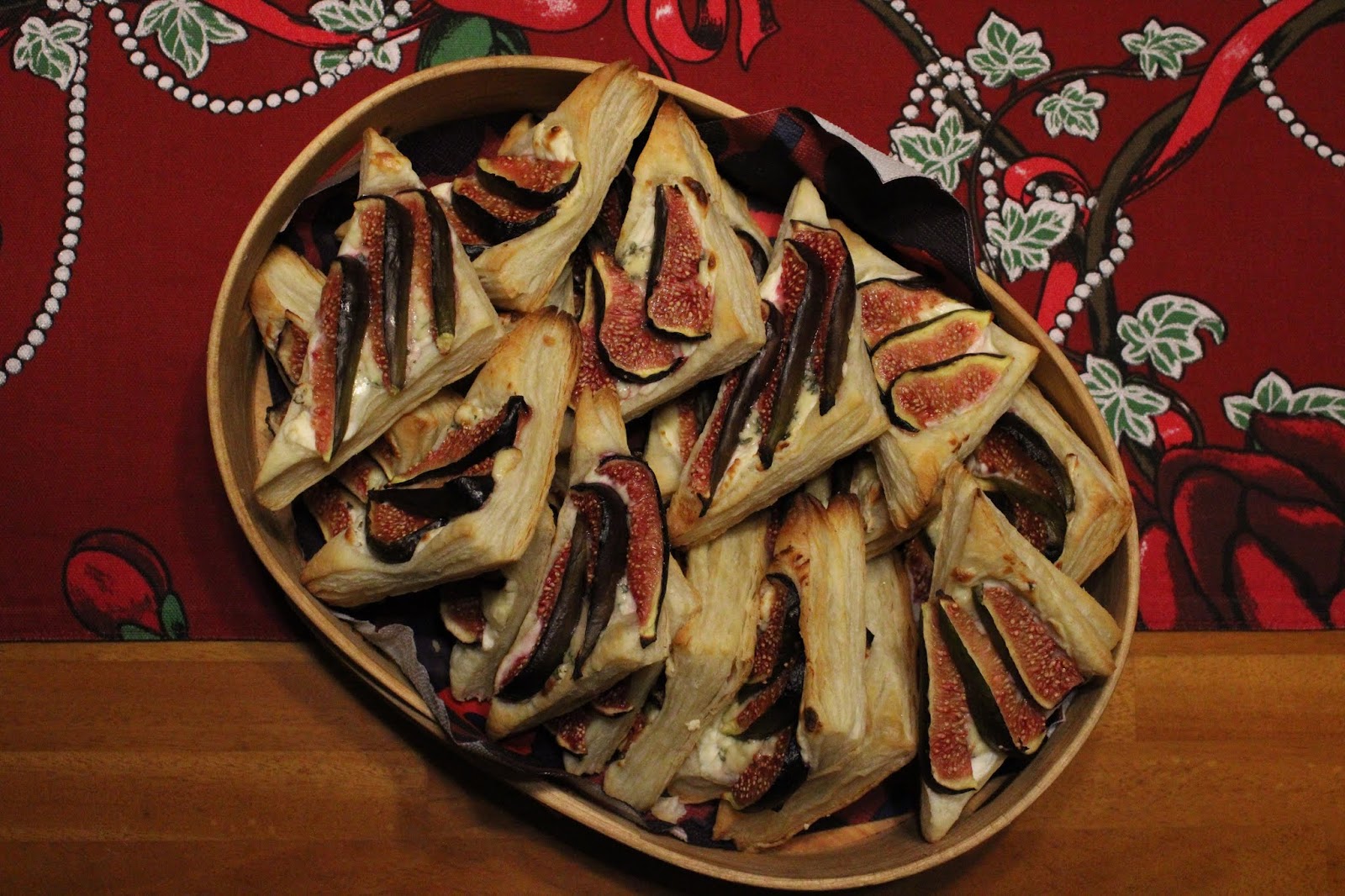 Taikinataikuri: Viikuna-sinihomejuustokolmiot