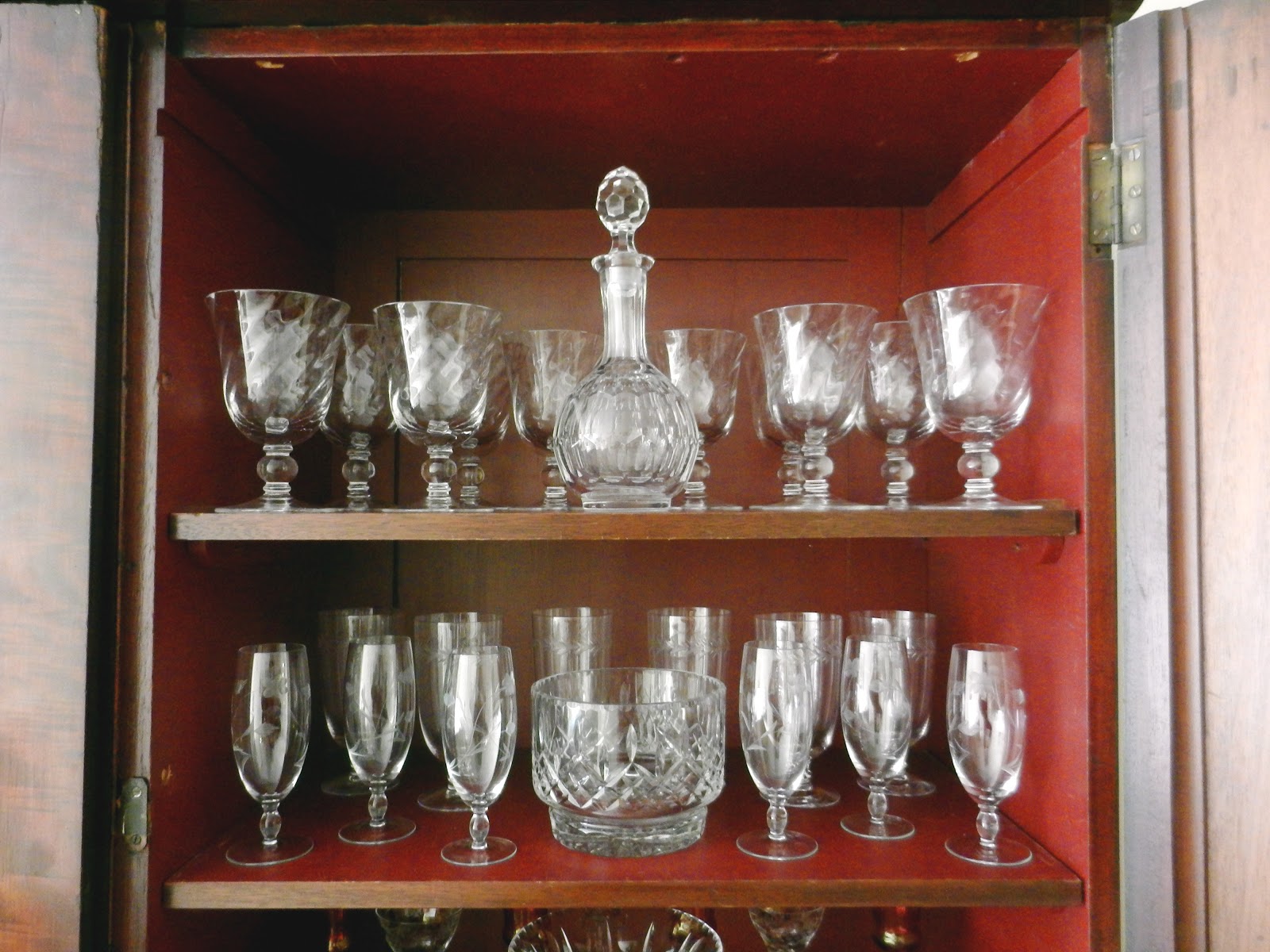 Knickerbocker Style & Design: A Cabinet of Vintage Glassware