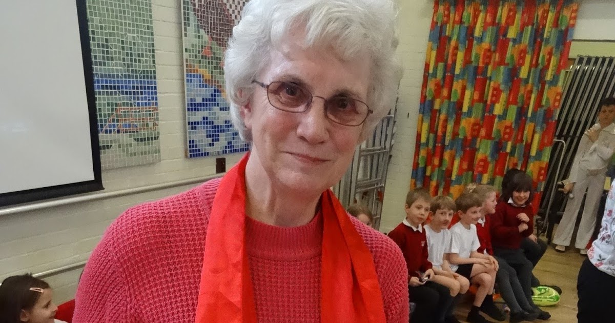 Hitcham's Blog: Mrs Chapman- school cook for 25 years - retires.