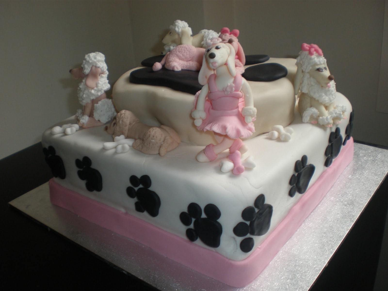 Luciene : POODLE CAKE-BOLO POODLE