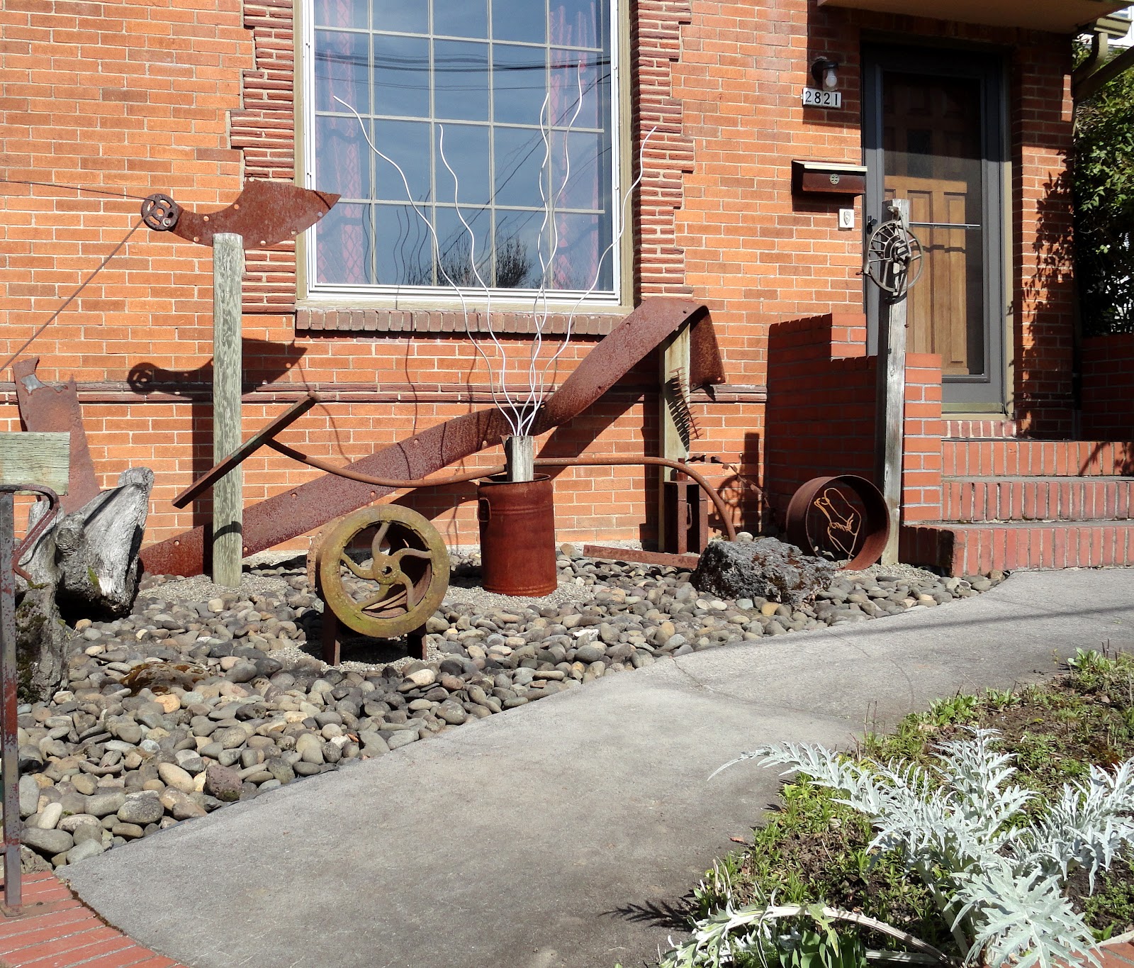 danger garden: Looking a little rusty…