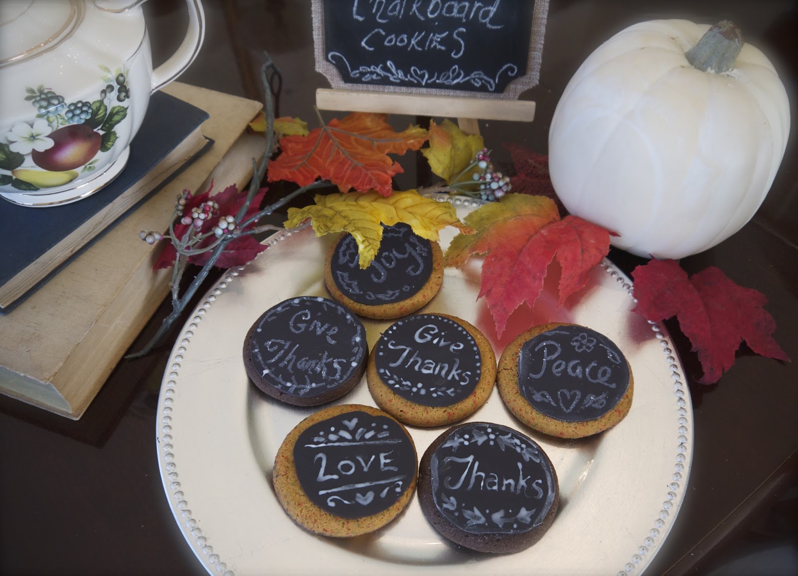 PennyWise: Chalkboard Cookies: Quick and Easy Holiday Treat