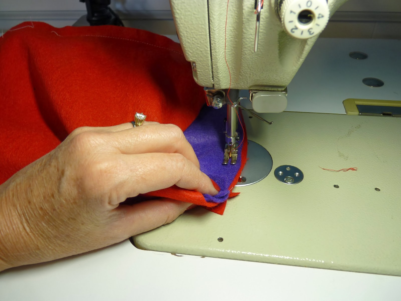 Mary Jo's Cloth Design Blog: Countdown to Christmas: Sew a Stocking