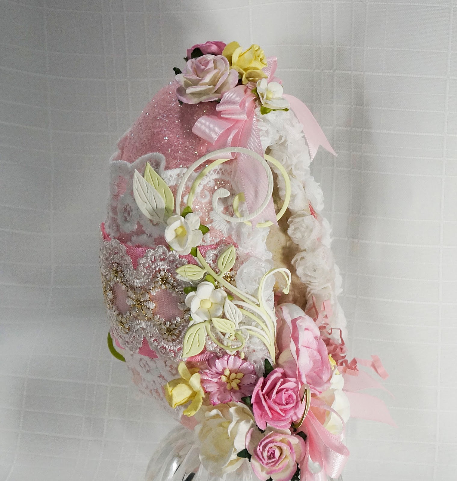 Terry's Scrapbooks: Decorated Easter diorama fairy eggs and Tutorial