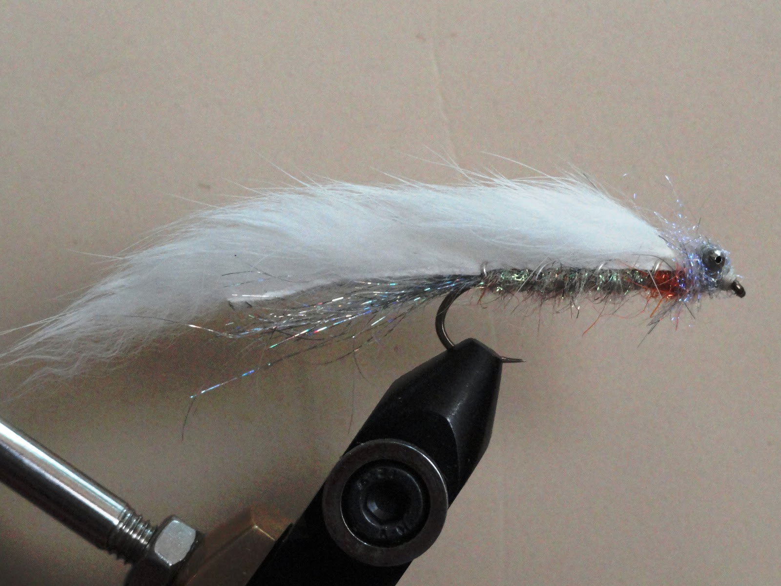 Excursiones de pesca con mosca - Fly Fishing Trips: Atado de Moscas