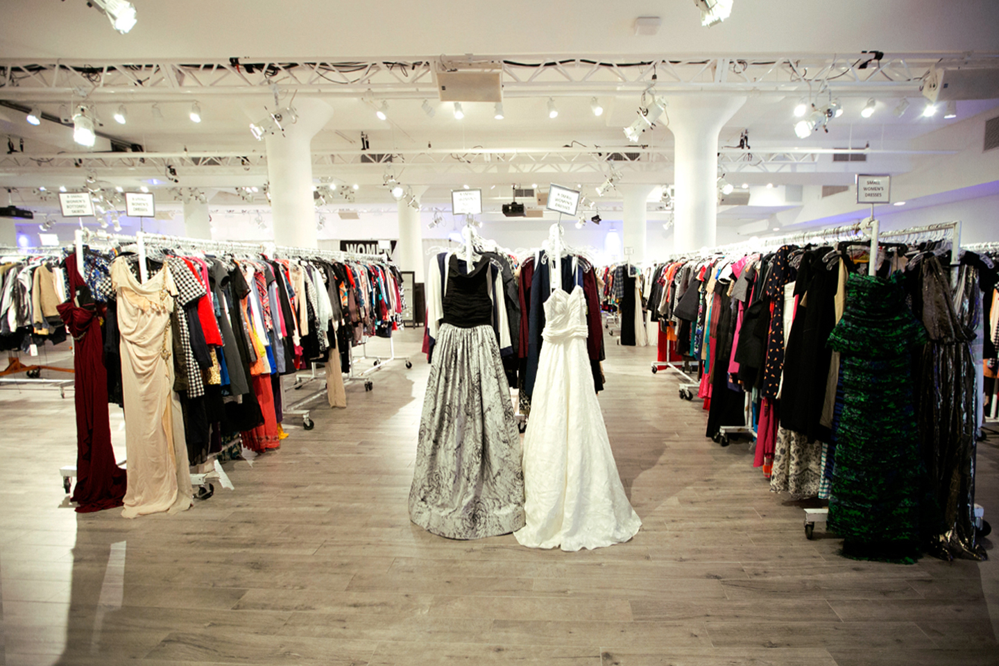 You're Invited: Gilt Sample Sale Seattle Debut! | Story of My Dress