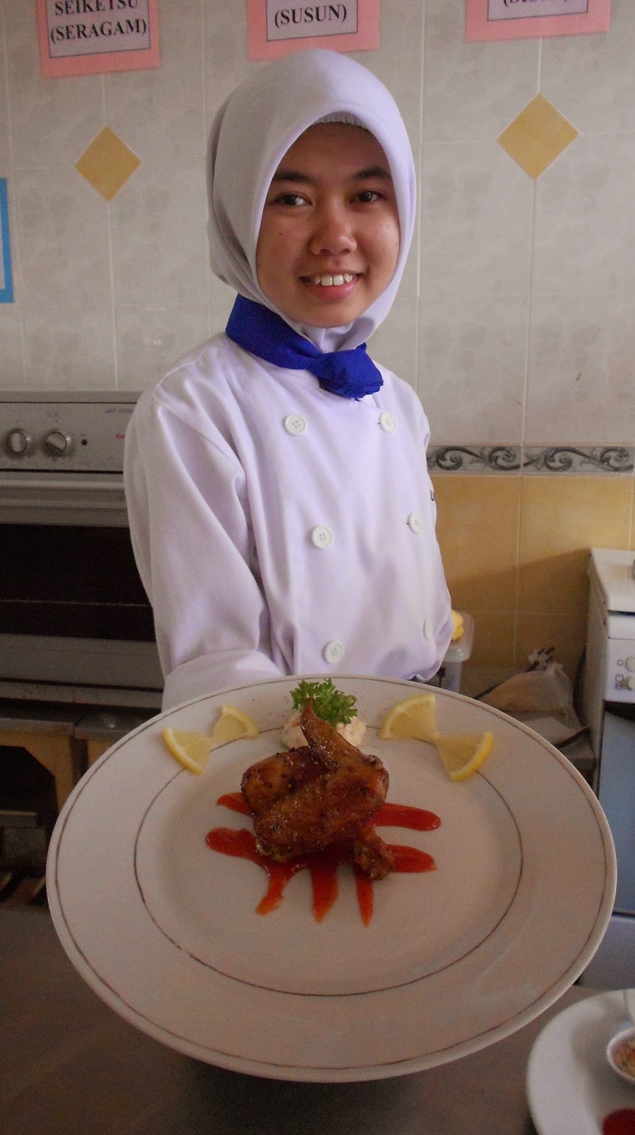 Seni Kulinari Kolej Vokasional (ERT) Azizah: Pelajar Seni Kulinari ...