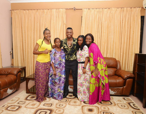 PHOTOS OF HARMONIZE WHEN INVITED IN THE CEREMONY OF WELCOMING A NEW ...