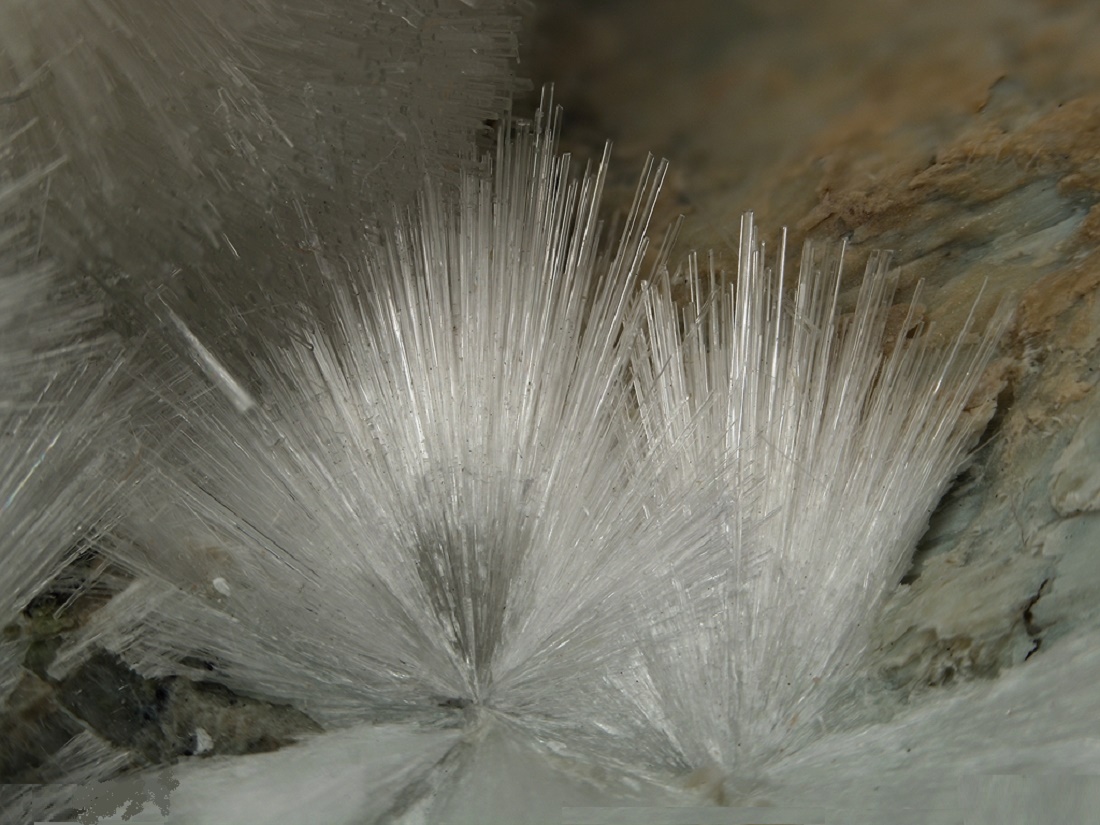 ARTINITE - Carbonati - Blog di mineralsauvage