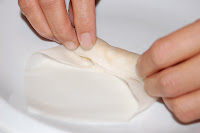 FoodieMommy: Rolling The Lumpia: Filipino Spring Rolls