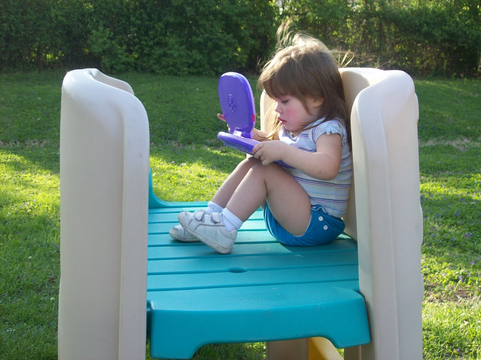 My Little Slice of Mommie Heaven: Even My Kid Hates Disposable Diapers