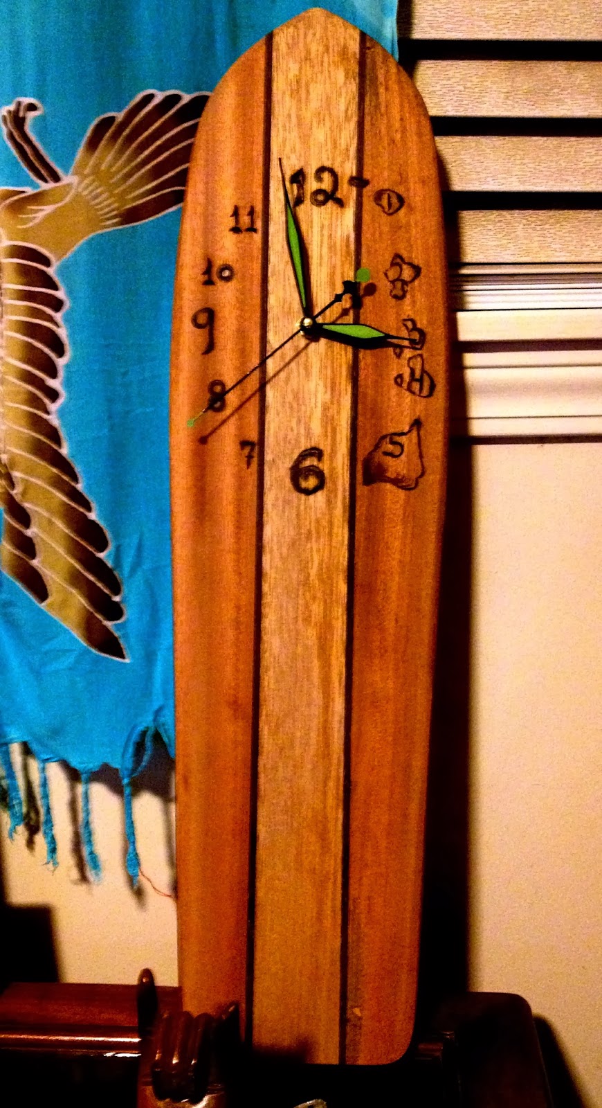 Carilli Surfboards: surfboard clock