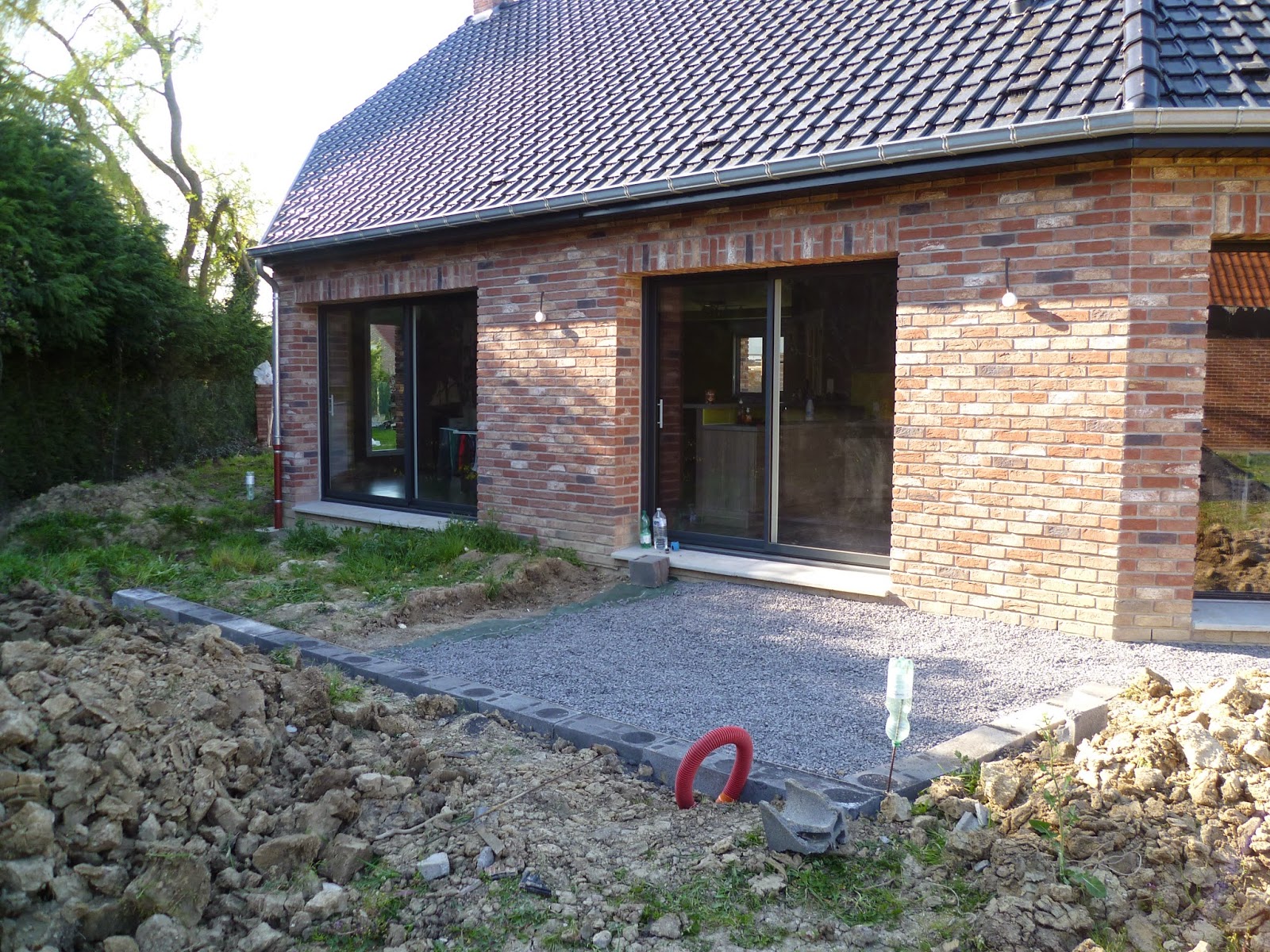 Notre maison à ESTAIRES: Terrasse provisoire