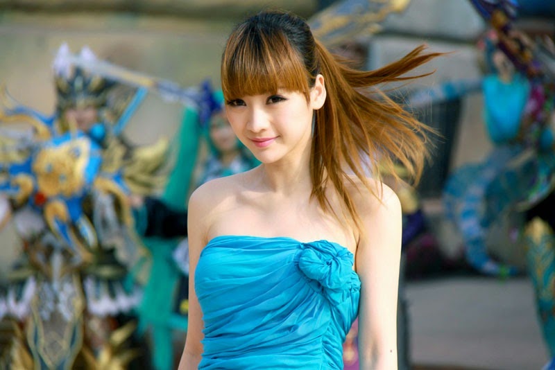 Enjoy Sexy Photos Sexy Liu Yan In Cosplay Expo