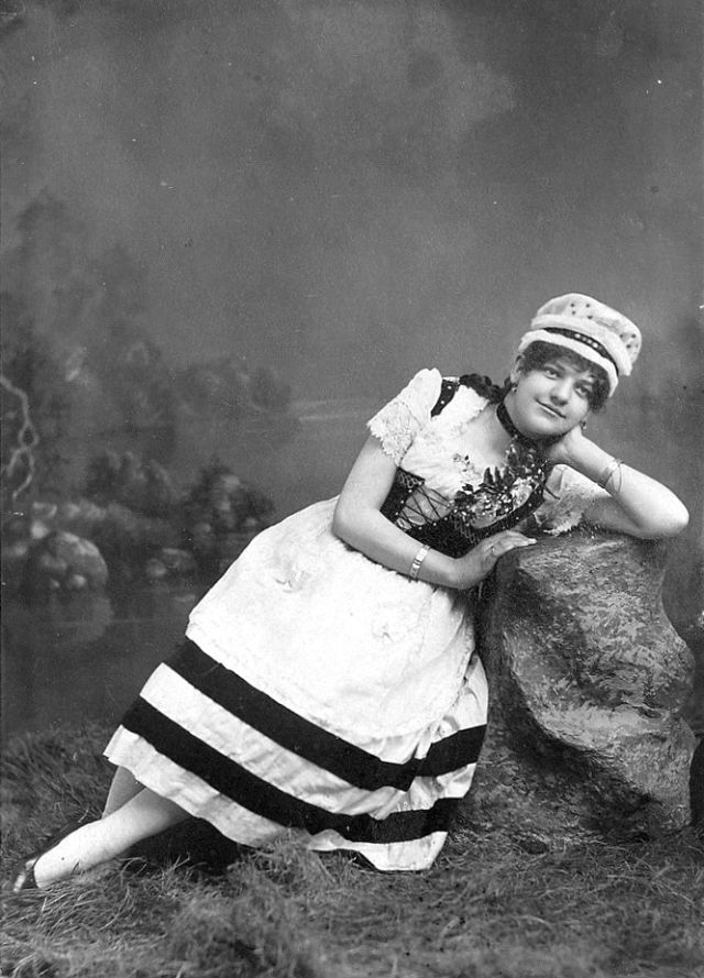 Stunning Photos of Stylish Girls That You Won't Believe They Came From ...