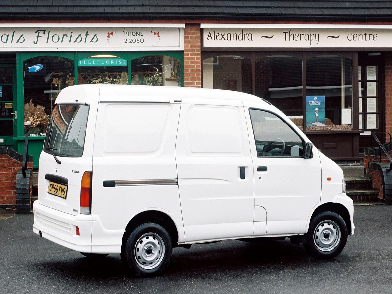 Car And Car Zone: Daihatsu Extol Compact Van 2005 new cars, car reviews ...