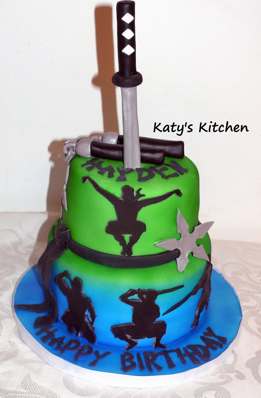 Katy's Kitchen: Ninja Birthday Cake